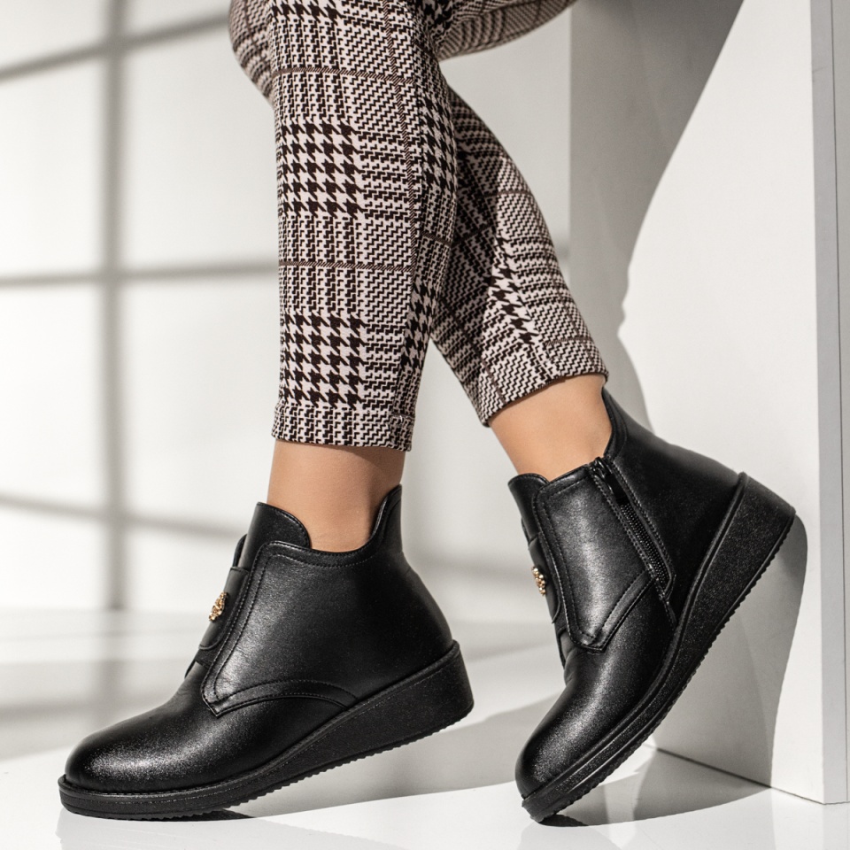 Ghete dama cu platforma negre MOD07072 Modlet